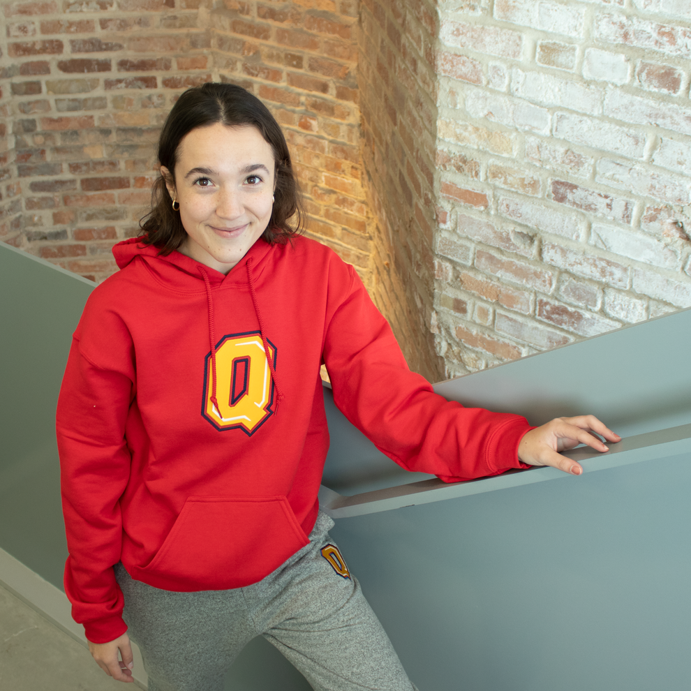 Q Hoodie – Queen's Q Shop
